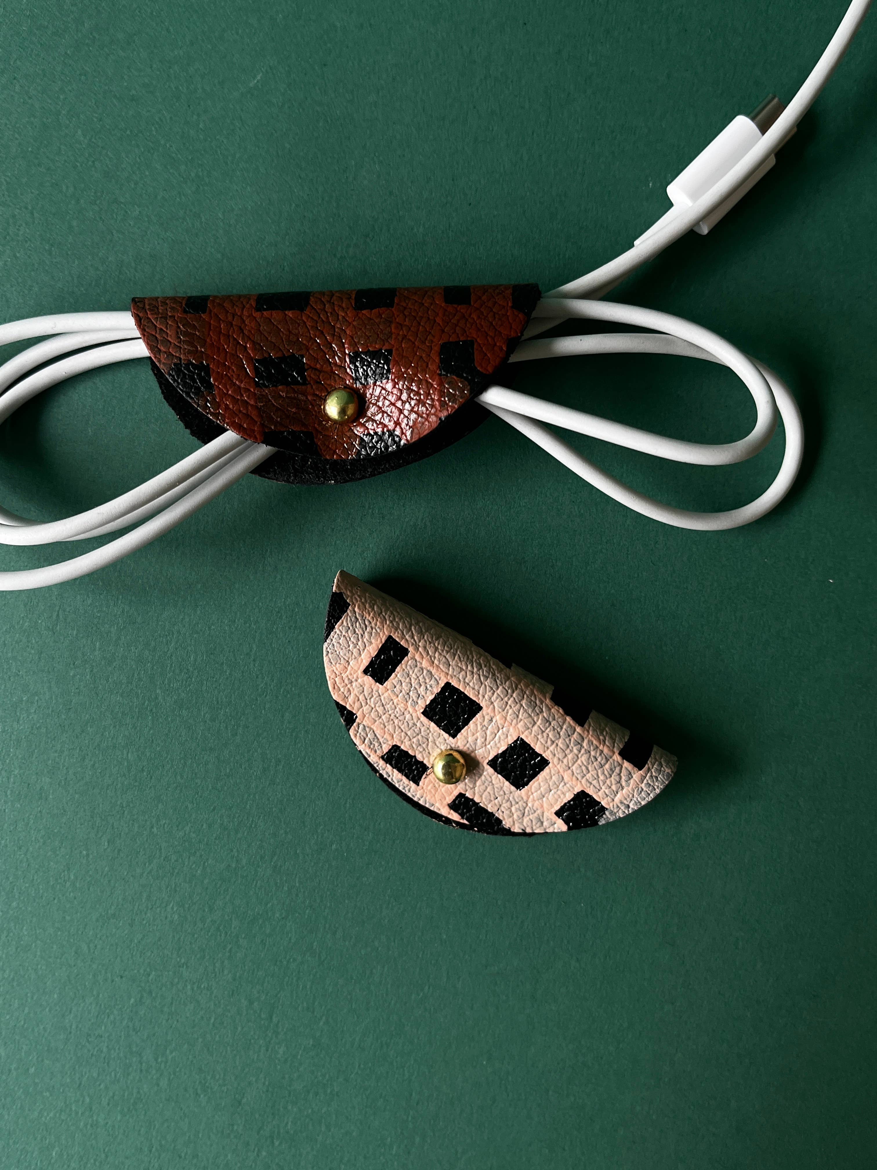Cord Taco - Grid Beige – Sidebloom Shop